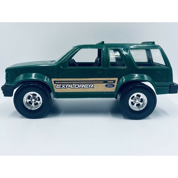 TootsieToy | Toys | Vintage Tootsie Toy Ford Explorer Green 2 Door ...